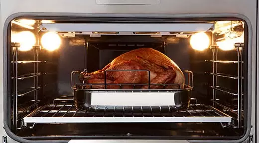 Turkey sa oven