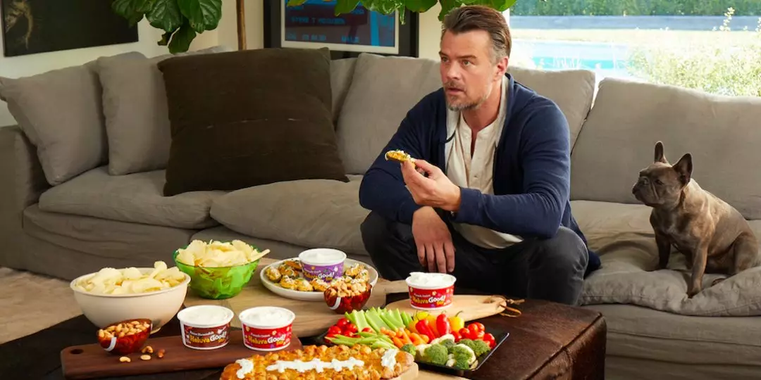 UJosh Duhamel ulapha ukuze aqinisekise ukuba uyilungele iSuper Bowl ngeCawa