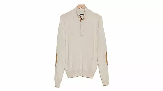 I-Cashmere Pullover State Cashmere Button-Up Mock Neck Sweater ehamba phambili e-tan ekhanyayo enamabala endololwane kungemuva elimhlophe