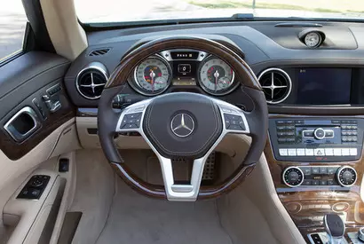 Mercedes-Benz SL550 17922_4