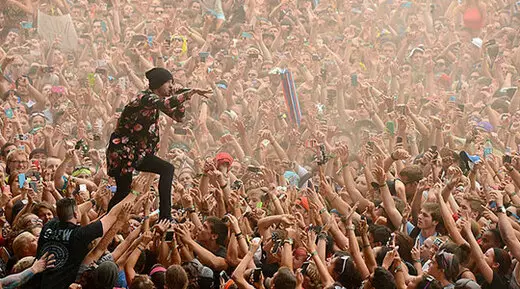 Tyler Joseph de Twenty One Pilots rezultas dum tago 3 el la Firefly Muzika Festivalo