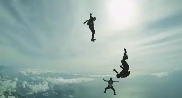 Voll Kontakt Skydiving 20566_4