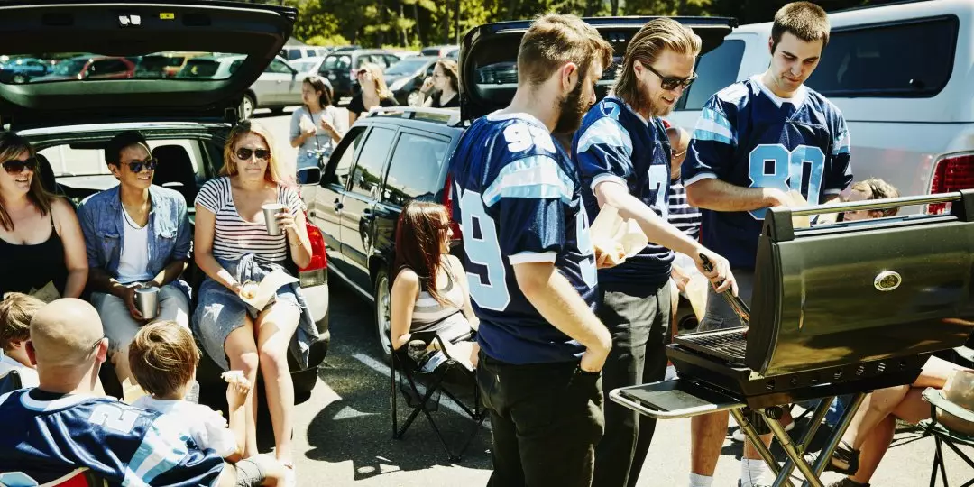 Dieses Unternehmen möchte Sie für die Teilnahme an Football Tailgates bezahlen