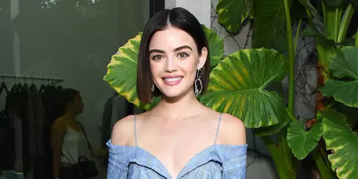 Onye na-eme ihe nkiri Lucy Hale