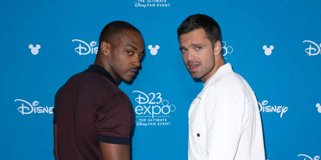 Sebastian Stan اور Anthony Mackie آپ کے لیے ویلنٹائن ڈے پیغام کے ساتھ لڑکوں کا صرف ایک جوڑا ہیں۔