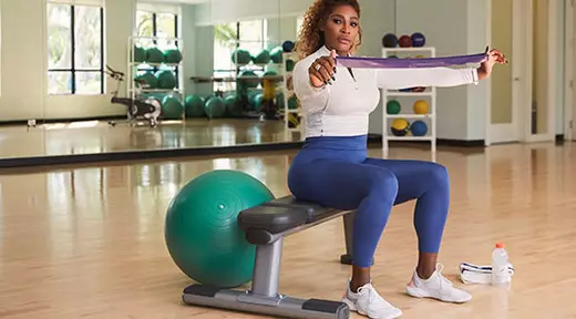 serena williams nggunakake peralatan fitness prime amazon