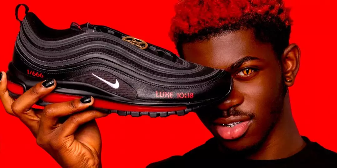 Lil Nas X's Unofficial 'Satan' Nikes Ithengisa Ngaphantsi komzuzu