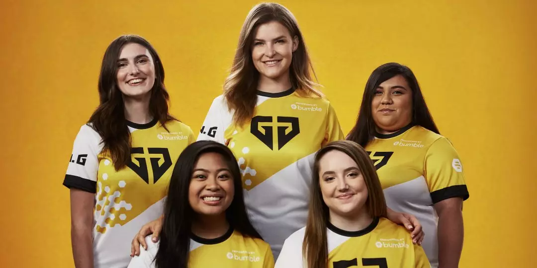 Gi-sponsor ni Bumble ang Unang All-Female nga 'Fortnite' eSports Team sa Kalibutan