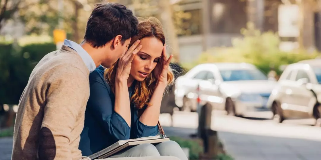 Tekenen dat jo per ongeluk gaslighting jo partner binne en hoe jo jo manieren kinne feroarje