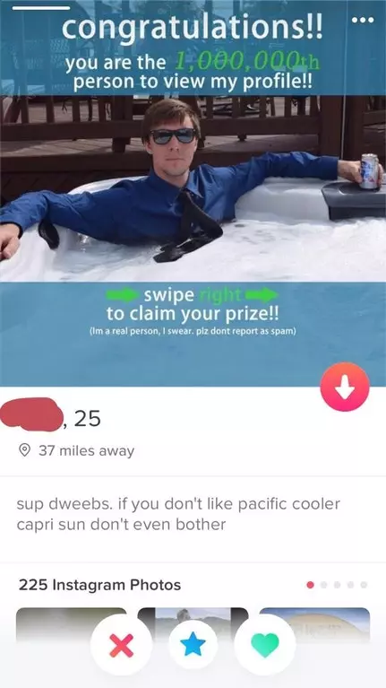 Guy Comes Up with Hilarious Tinder Profile Pic 71340_1