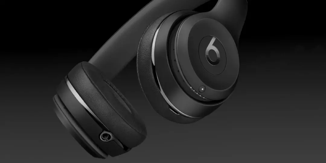 Získajte zľavu 170 USD na bezdrôtové slúchadlá do uší Beats Solo3