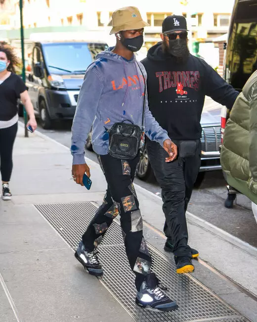 Lil Nas X unterwegs in Manhattan gesehen